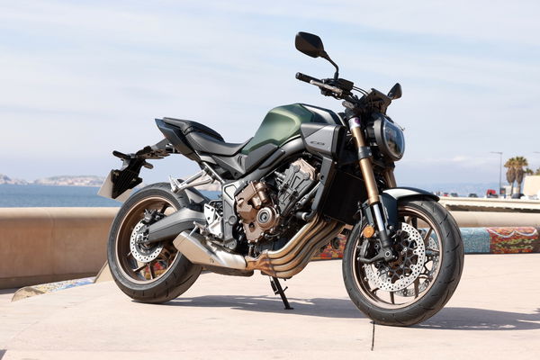 2024 Honda CB650R Review: Is E-Clutch A Gamechanger? | Visordown